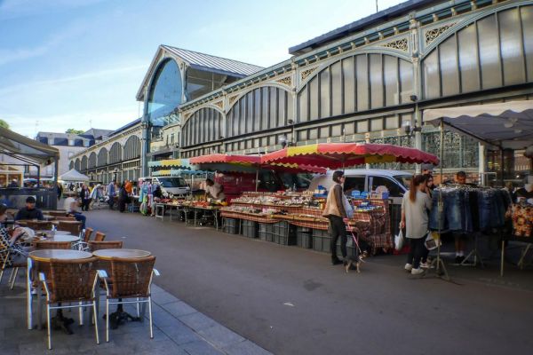 Les Halles et le marché – Touriste d'un jour