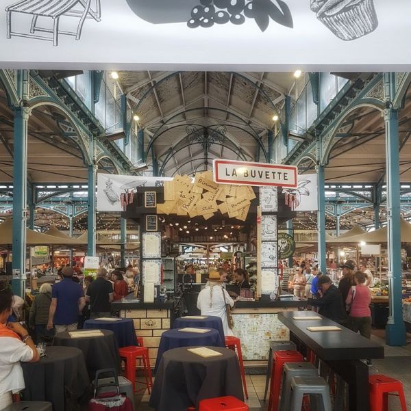 Les Halles et le marché – Touriste d'un jour